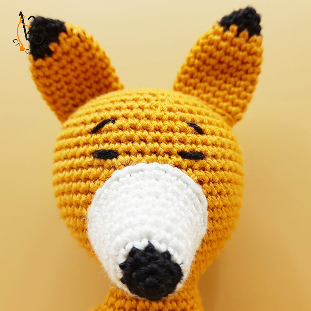 Comment broder le nez des amigurumis ? - 123Crochetez